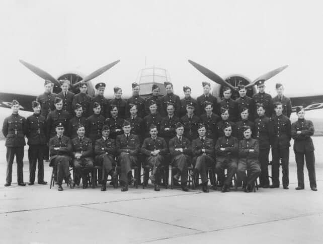 Save the Arthur Scarf Victoria Cross Medal! - RAF Museum