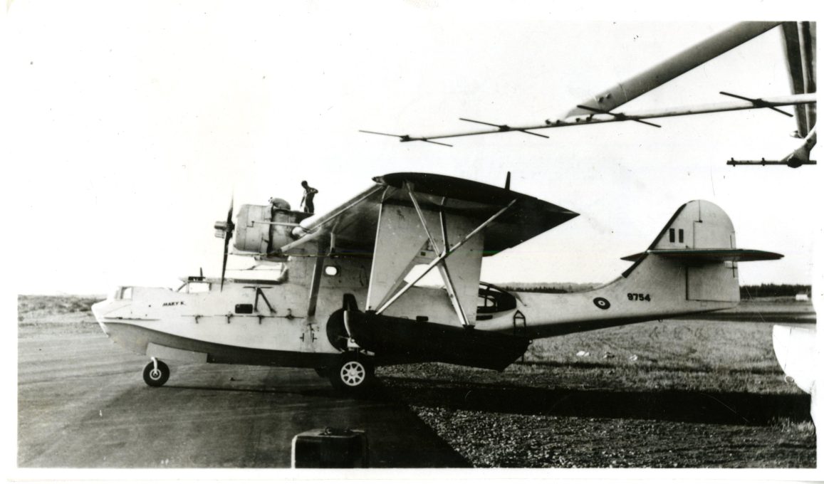 For Valour: Flight Lieutenant David Ernest Hornell (Can/J.7594) VC ...