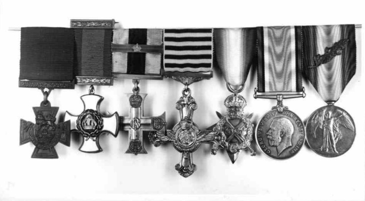 For Valour : Lieutenant (Acting Captain) Andrew Frederick Weatherby ...